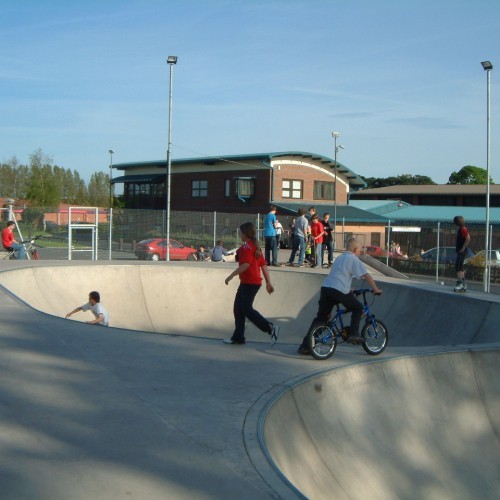 Perdiswell Young People's Leisure Club, Perdiswell Park, Droitwich Road ...
