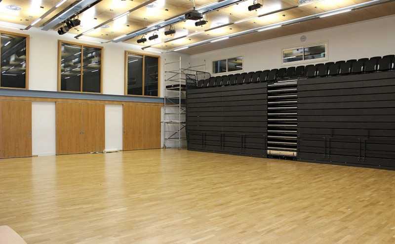 Wren Academy, Hilton Avenue, North Finchley, N12 9HB, London, England ...