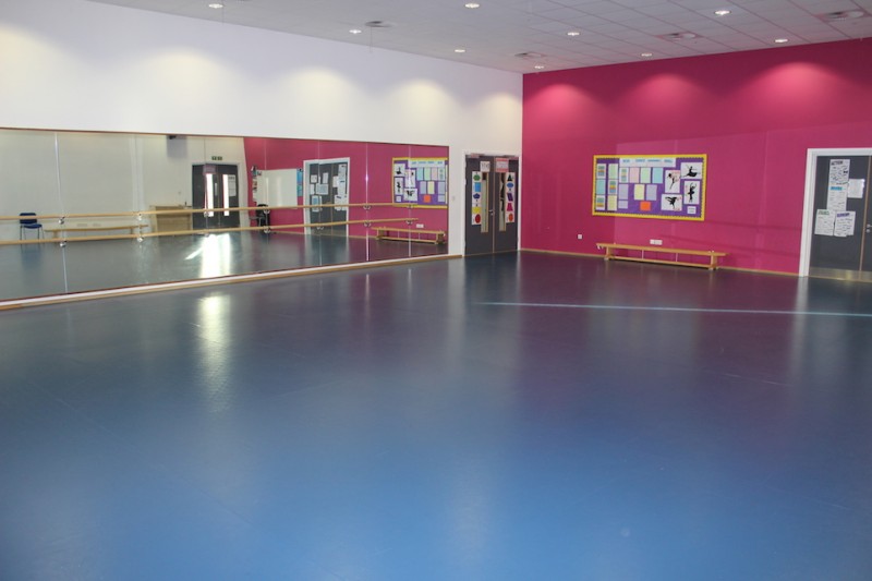 Oasis Academy Oldham , Hollins Road, Hollinwood, Manchester, OL8 4JZ ...